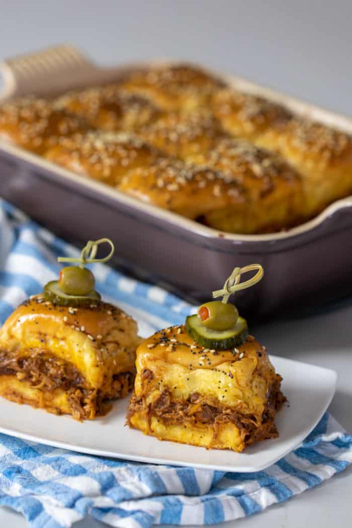 Pulled Pork BBQ Sliders Recipe - The Black Peppercorn