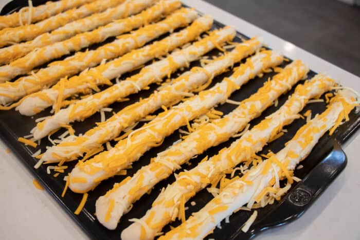 Homemade Cheese Breadsticks Recipe - The Black Peppercorn