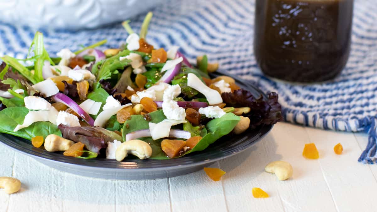 Apricot Cashew and Coconut Spring Mix Salad - The Black Peppercorn