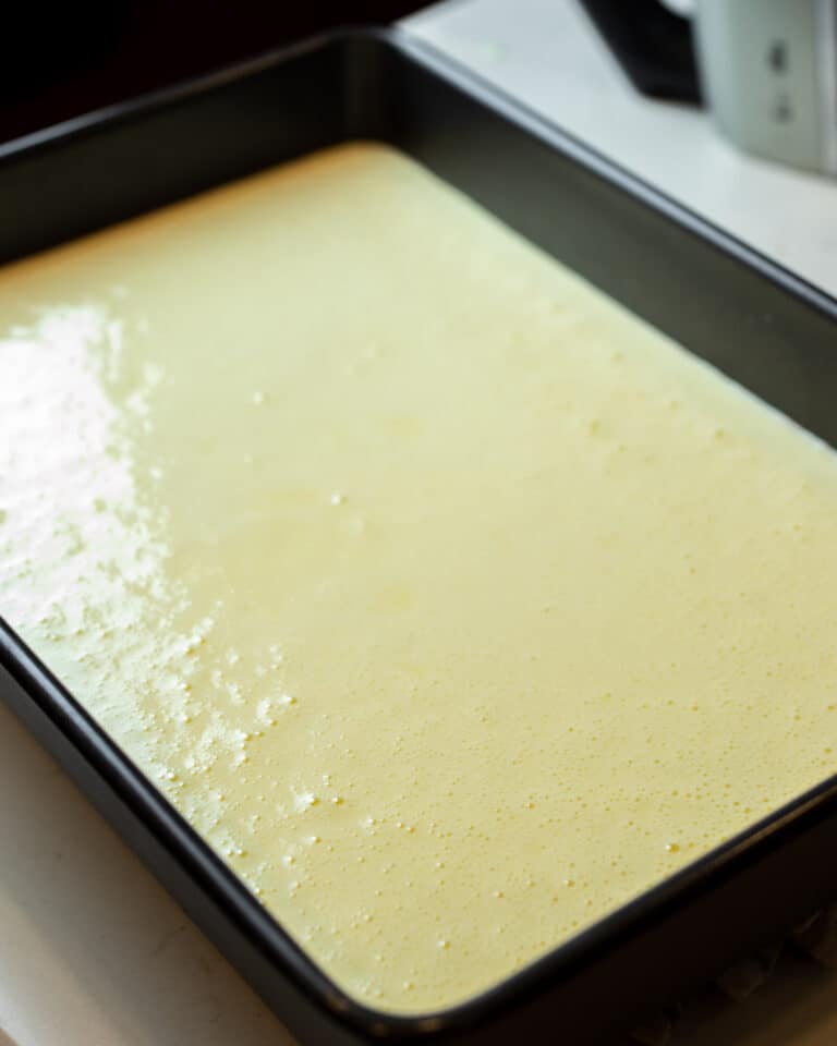 Lemon Bars Recipe - How to make these delicious squares
