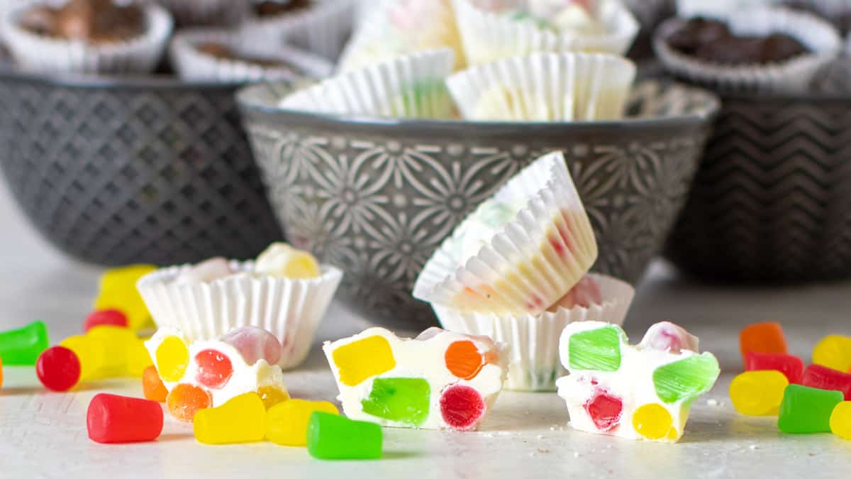 White Chocolate Gumdrop Candy Cups - The Black Peppercorn