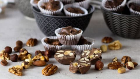 Chocolate Nut Clusters - The Black Peppercorn